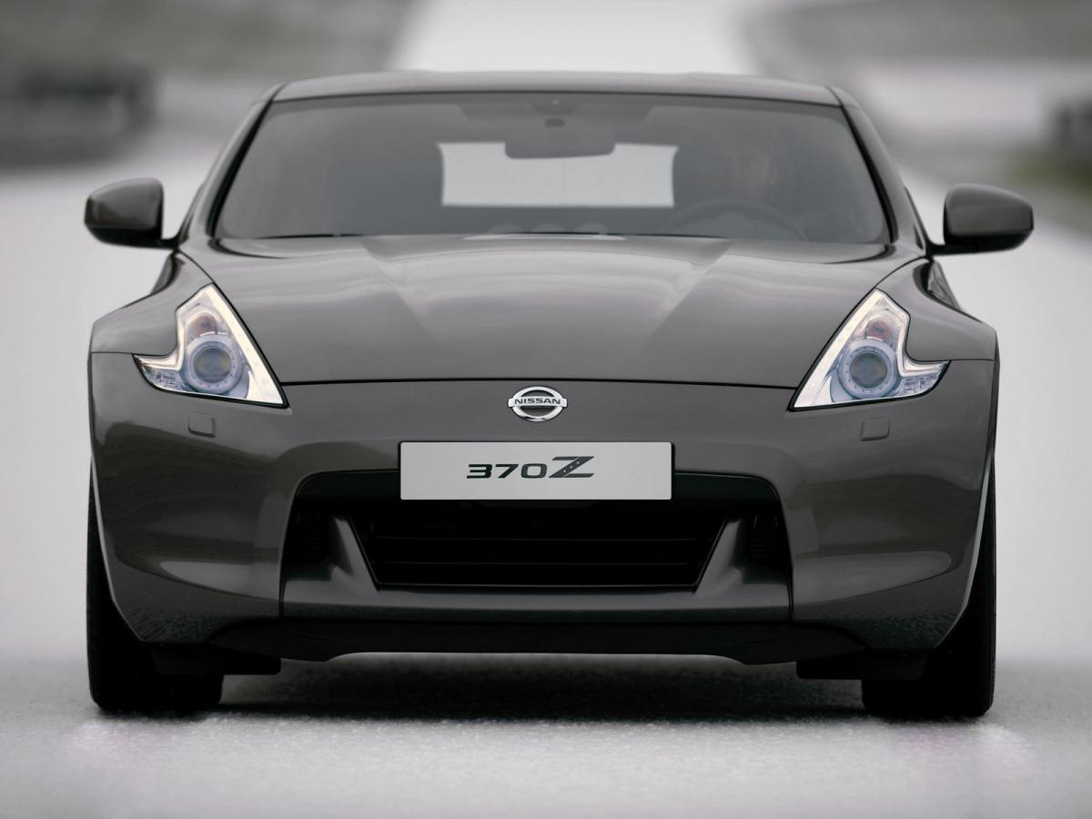 Nissan 370Z technical specifications and fuel economy